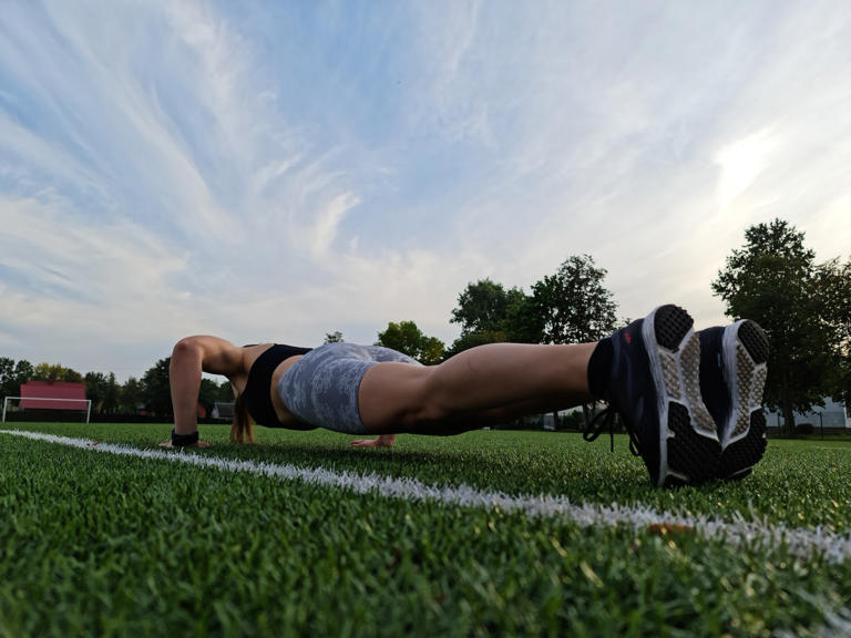 How To Get Better At Push Ups