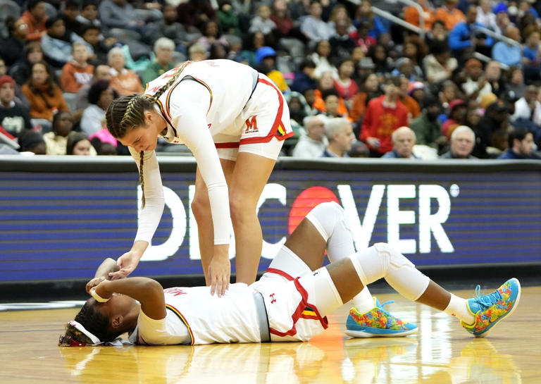 Women’s college basketball rankings: Only one undefeated team remains as top-25 rankings shift