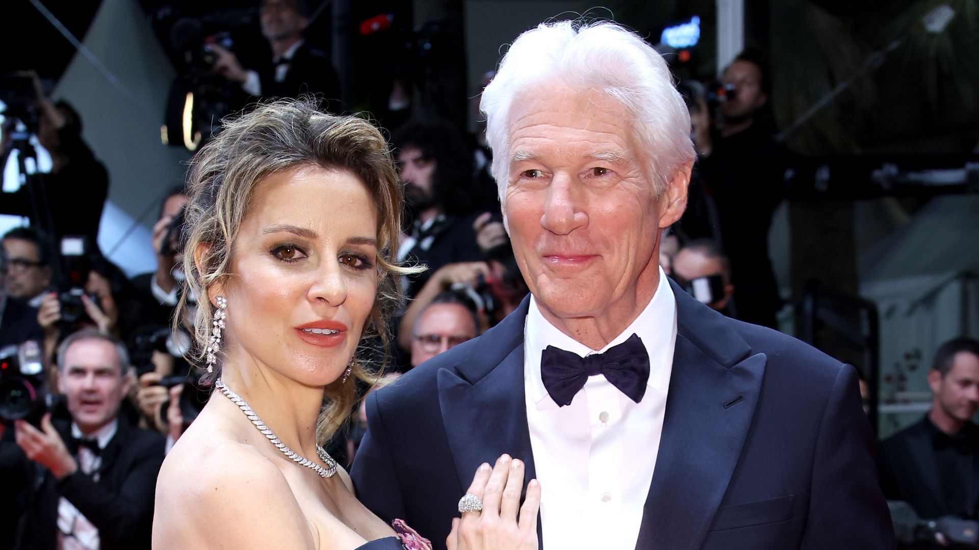 Richard Gere's young son makes special appearance during snowy family ...