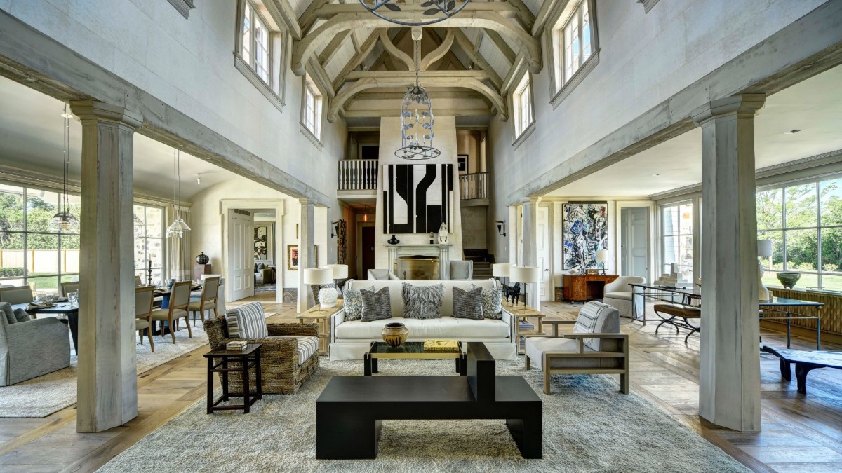 A Luxury Bridgehampton Estate in Photos
