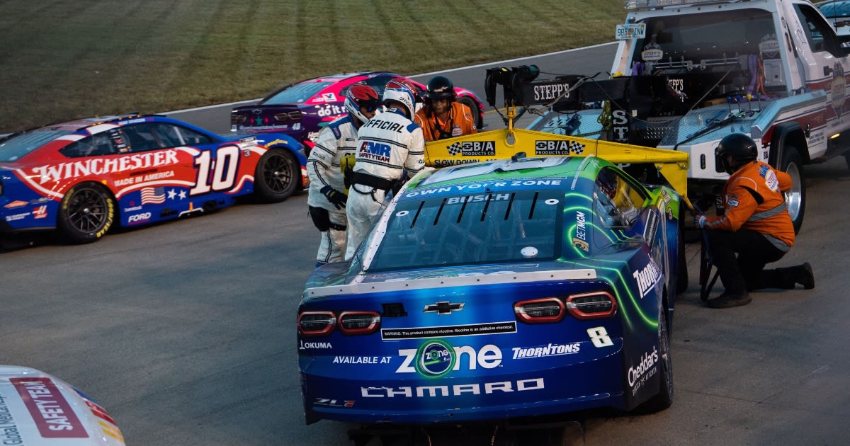 NASCAR clarifies DVP, allowing drivers to exit car in garage