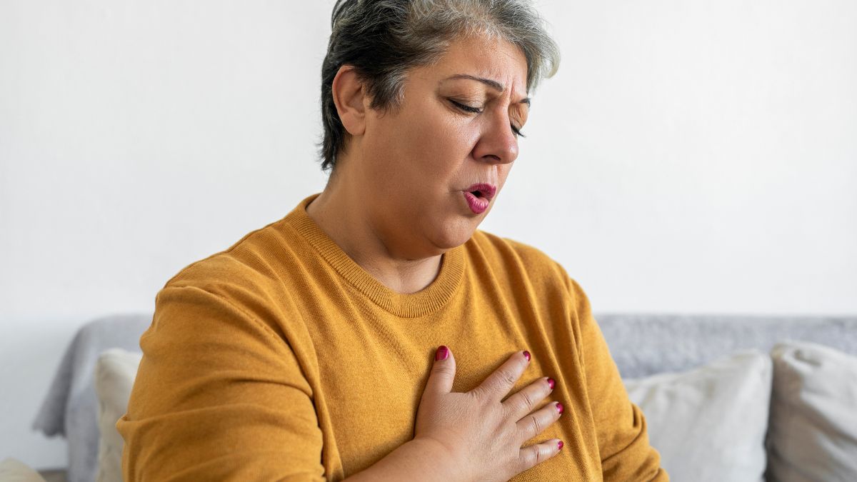 COPD Flare-up? Here's How to Breathe Easier and When to Call a Doctor