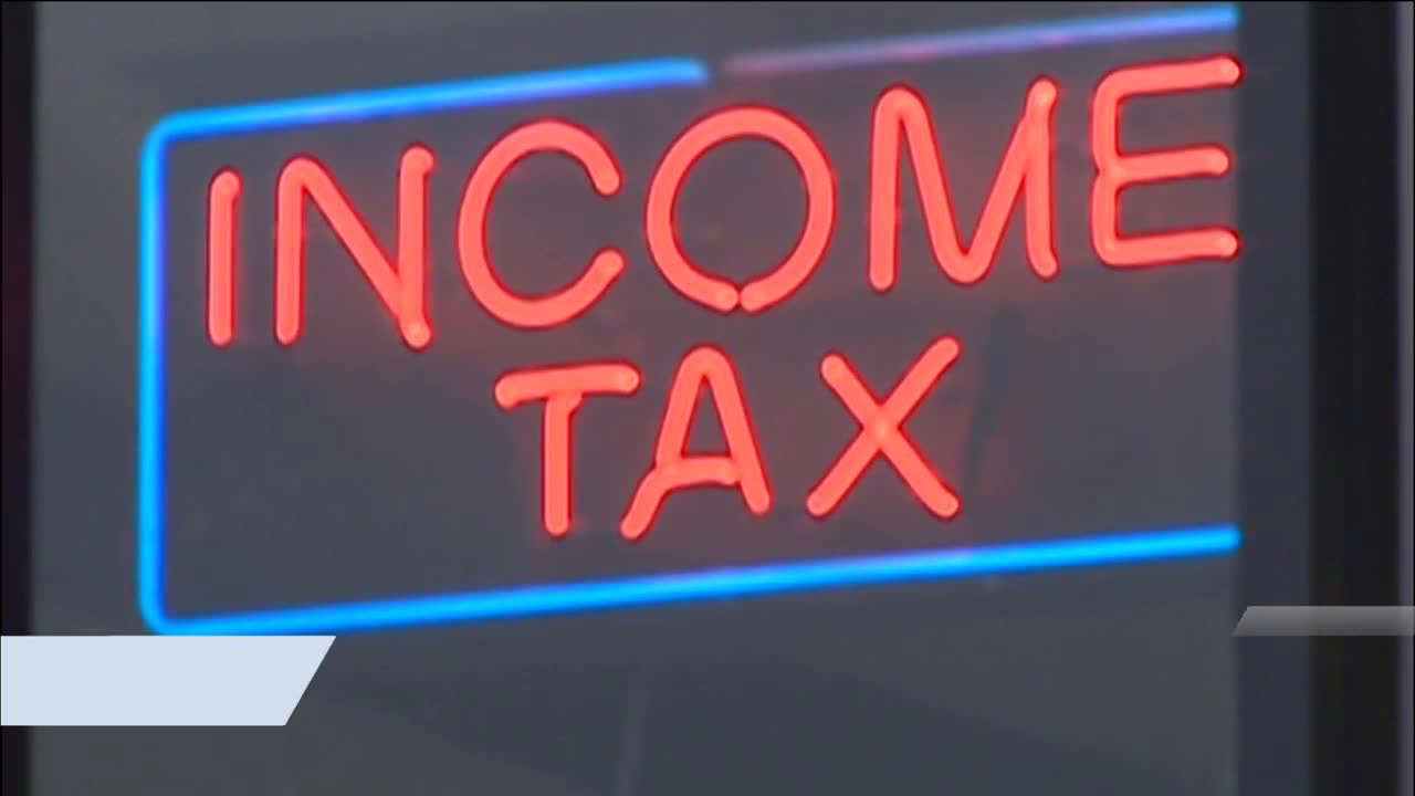 IRS begins accepting tax returns Monday IRS begins accepting tax returns Monday
