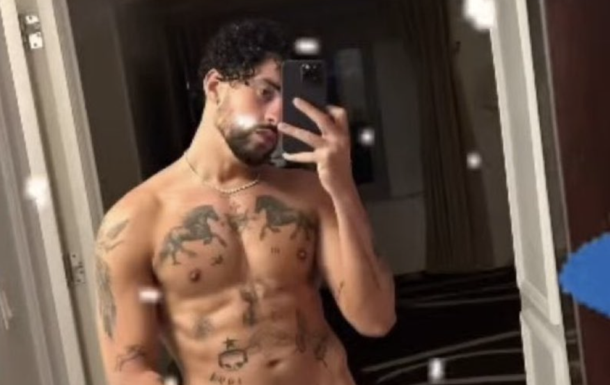 PHOTOS: Let Bad Bunny heat up your workweek with his latest bathroom selfie