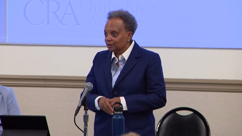 Ex-Chicago Mayor Lori Lightfoot shares the results of her probe into ...