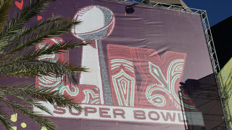 Six Basic Knife Techniques Everyone Should Know