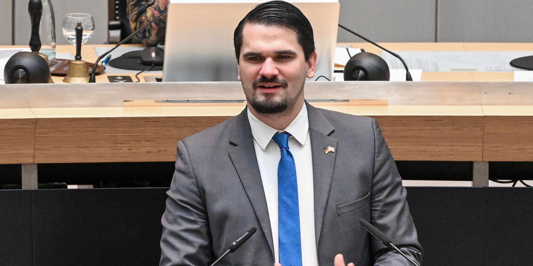 „Unverschämtheit“ - Am Holocaust-Gedenktag sorgt AfD-Mann für Eklat im ...