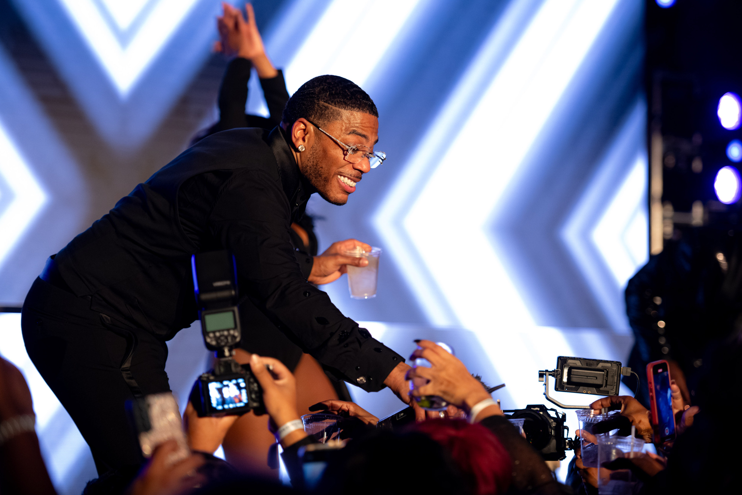 Rapper Claims Nelly Was Paid Over $1 Million for Trump Inauguration ...