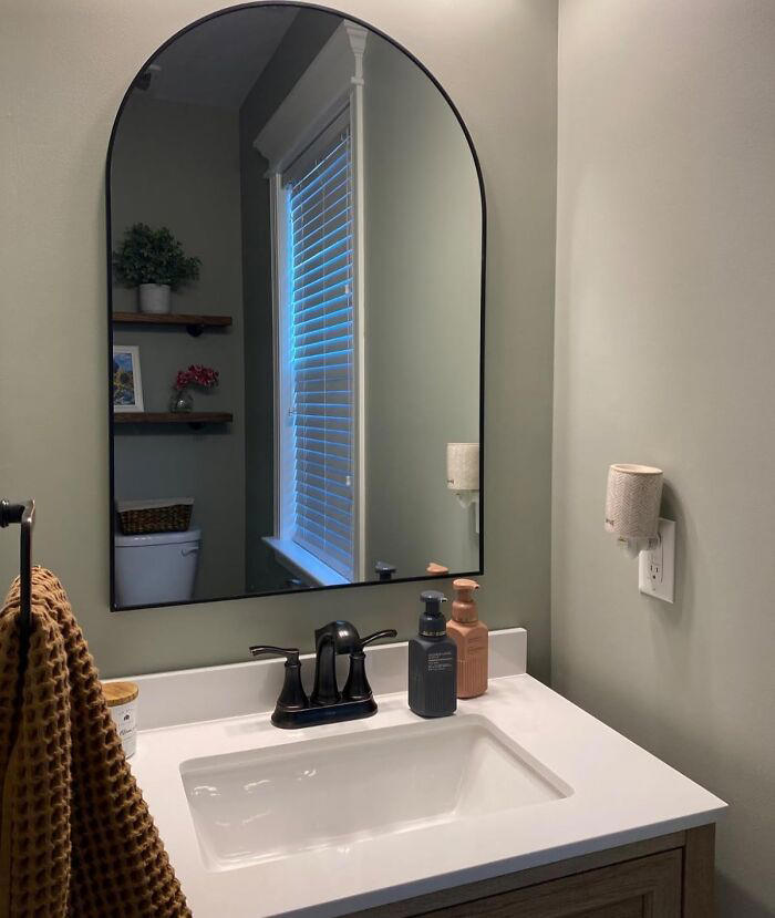 Bathroom Glow-Up: 24 Simple Updates That’ll Transform Your Space