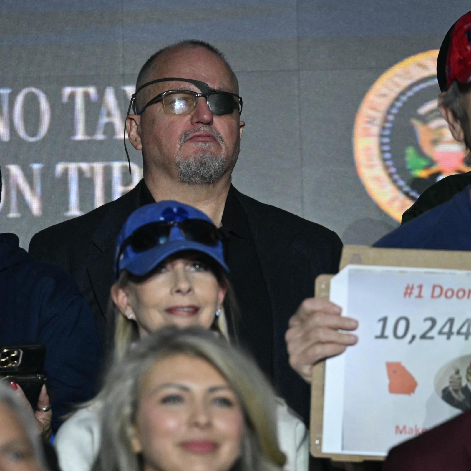 Judge reverses order, grants Oath Keepers access to Capitol after Trump ...