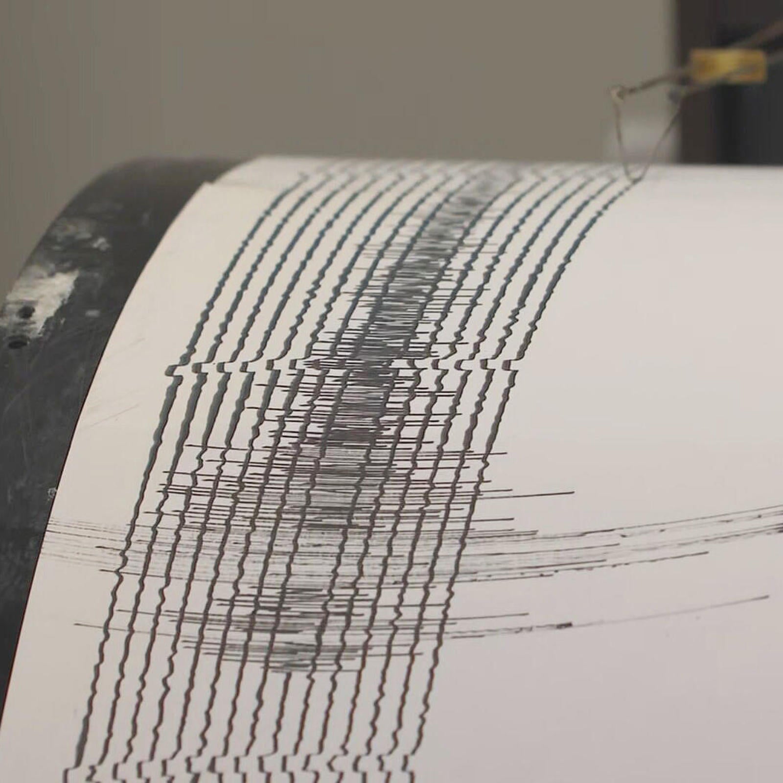 Earthquake felt in Boston was centered off Maine