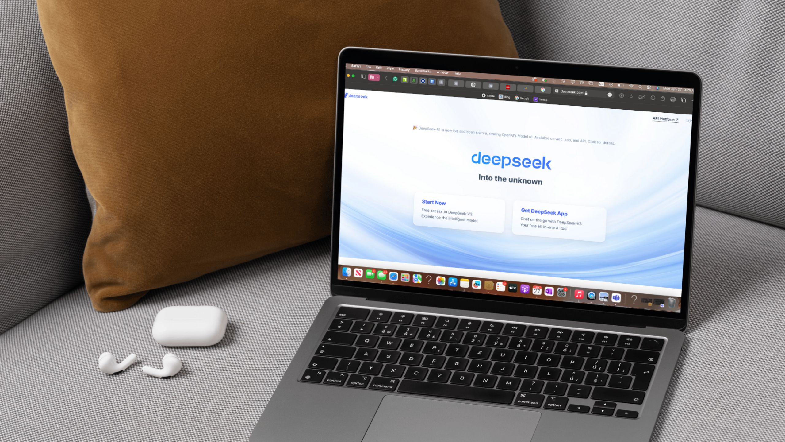 New Chinese app DeepSeek is tops among Apple Store apps. Why that's bad ...