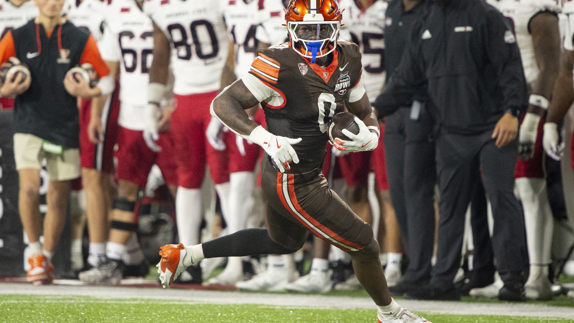 Harold Fannin Jr., Terrance Ferguson headline potential Chargers 2025 ...