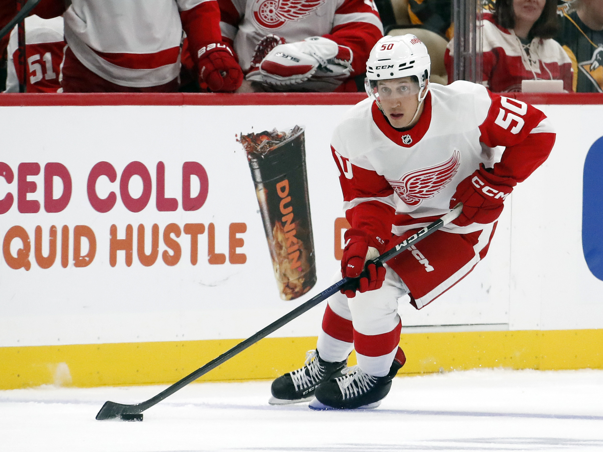 Red Wings sign Dominik Shine to two-year contract