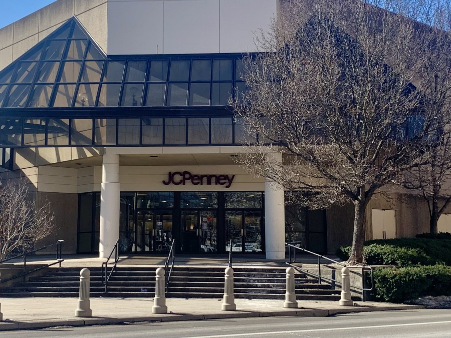 JCPenney at Charleston Town Center Mall to close