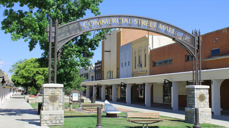 The Under-The-Radar Kansas City With Riverside Charm And Victorian-Era ...