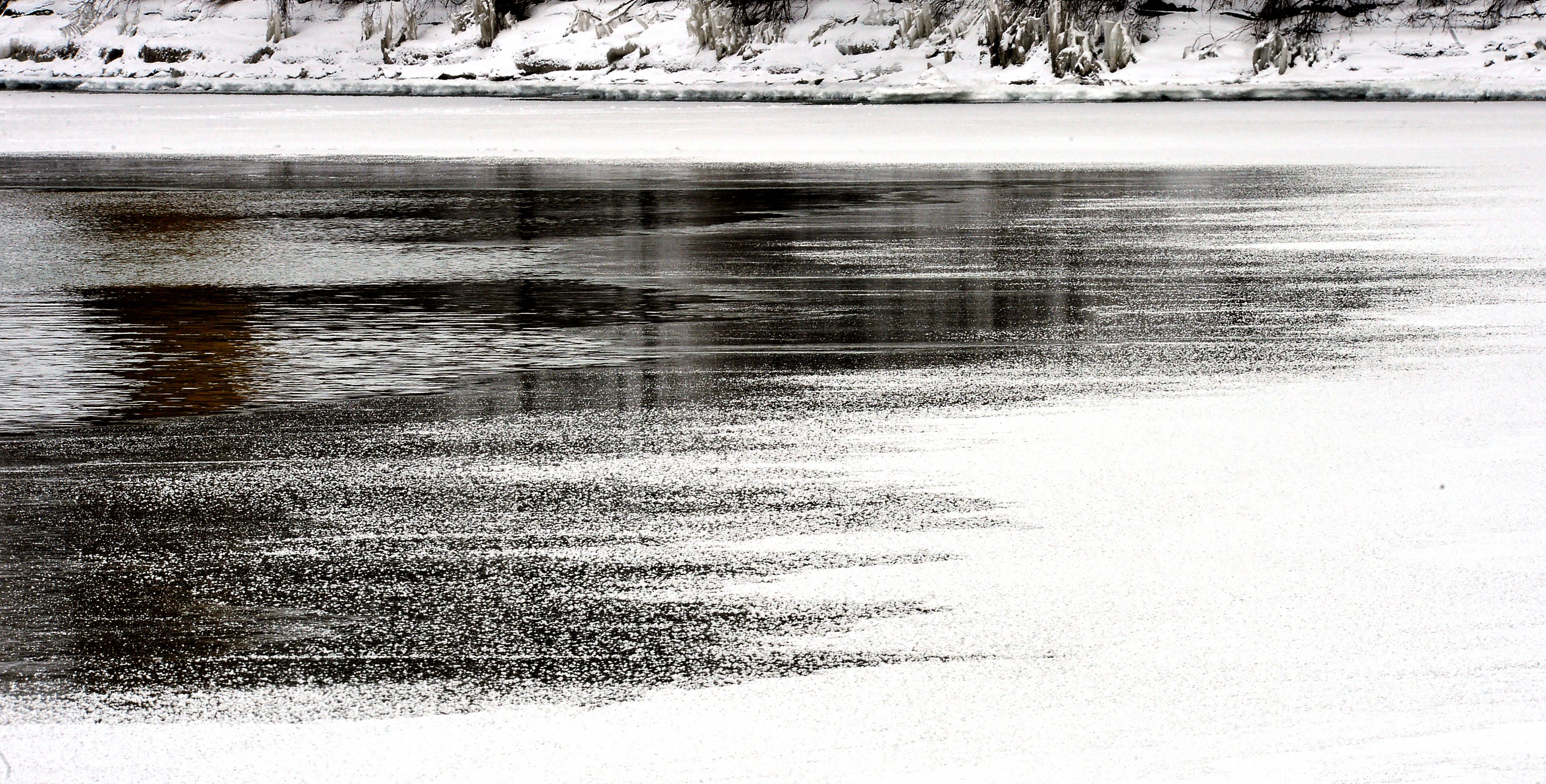 Ice coverage on Lake Erie is above historical average. How frozen over ...