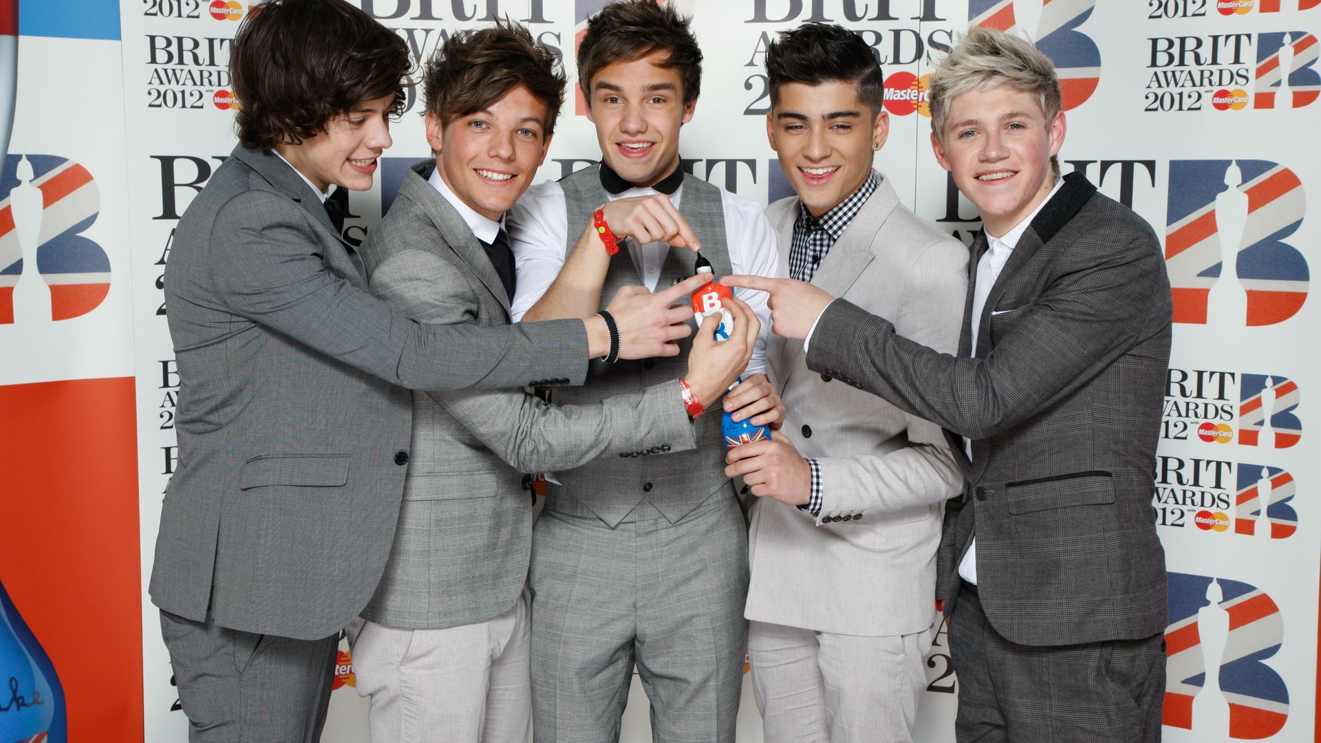 One Direction will reunite at the upcoming Brit Awards to pay tribute ...