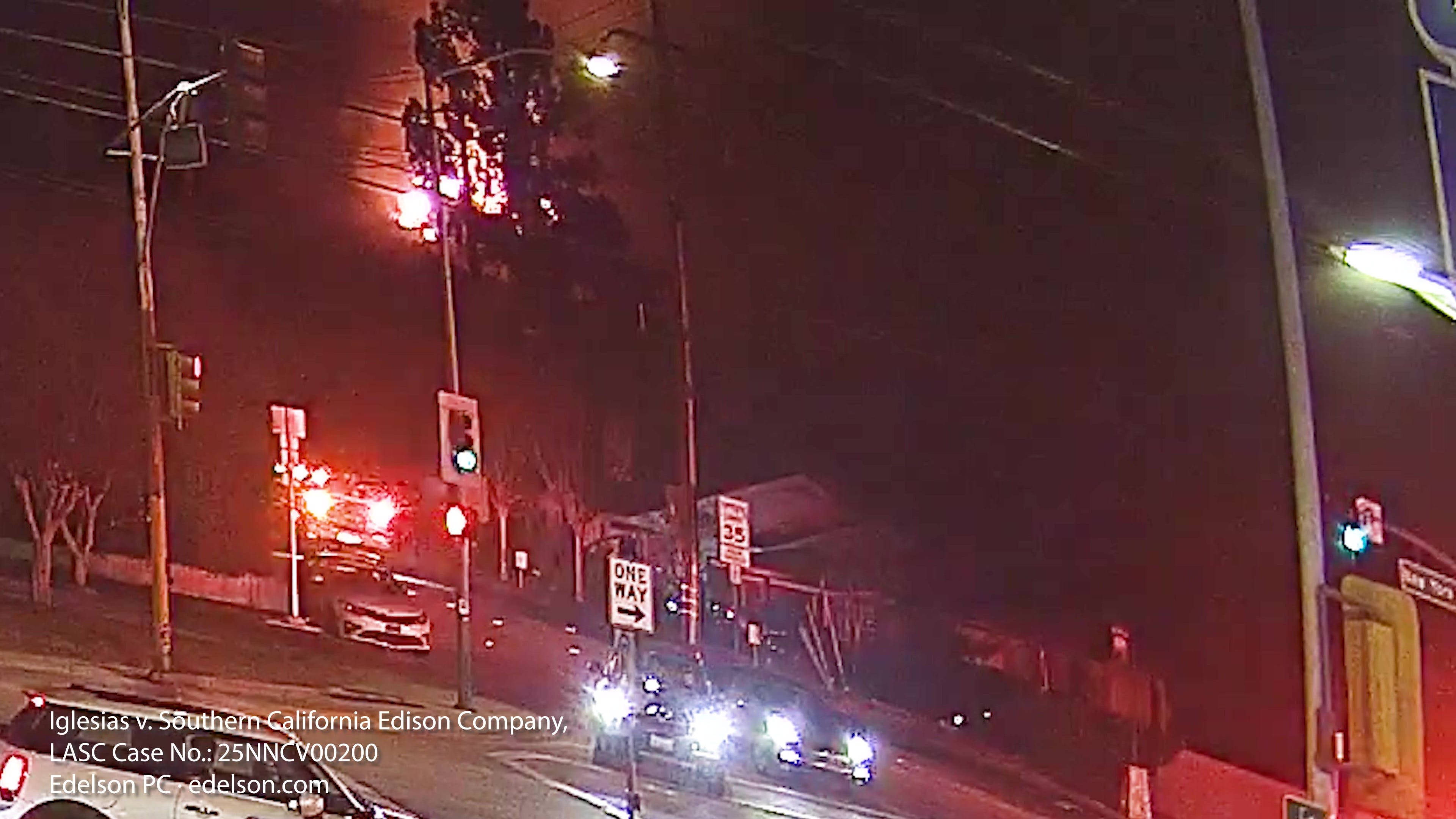 Edison tower appears to spark before Eaton Fire: Video