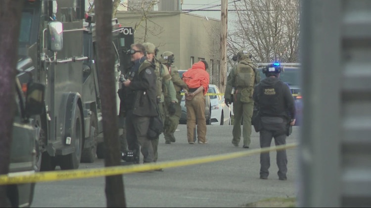 Police arrest burglary suspect at Southeast Portland cannabis dispensary