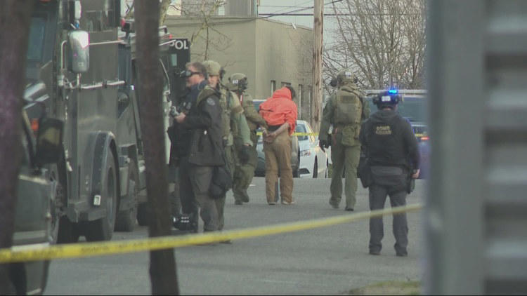Police arrest burglary suspect at Southeast Portland cannabis dispensary