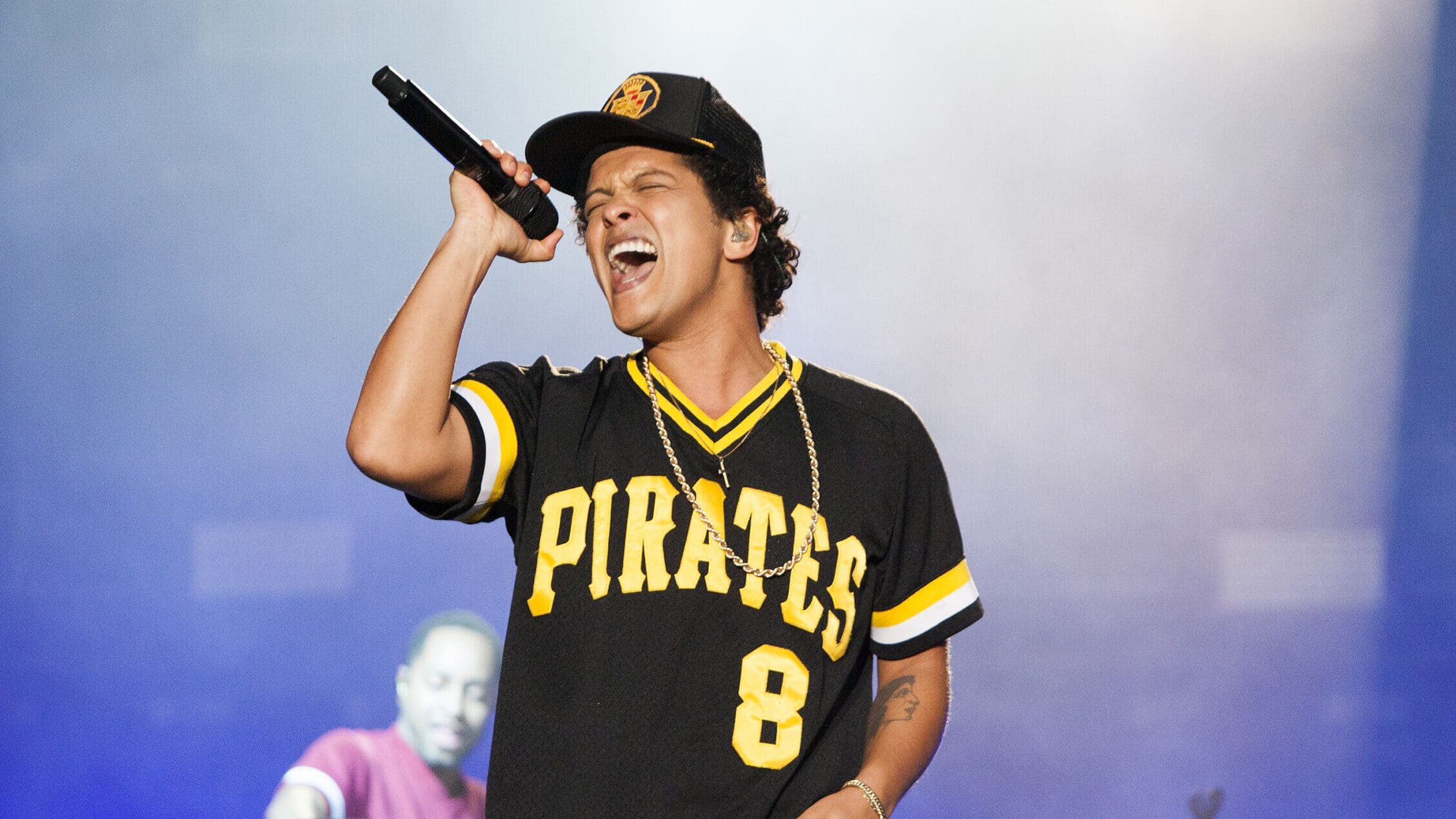Bruno Mars Makes History as First Artist to Reach 150 Million Monthly ...