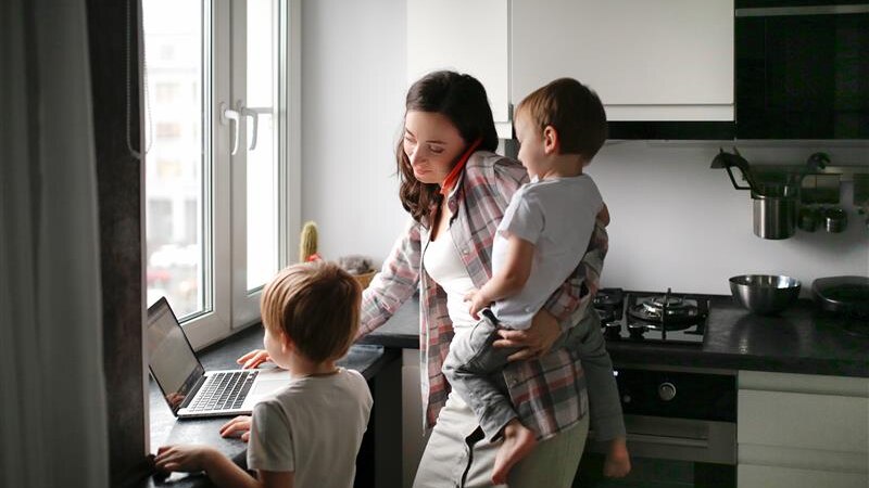 Two-thirds of women feel unable to switch off from work. Here's why