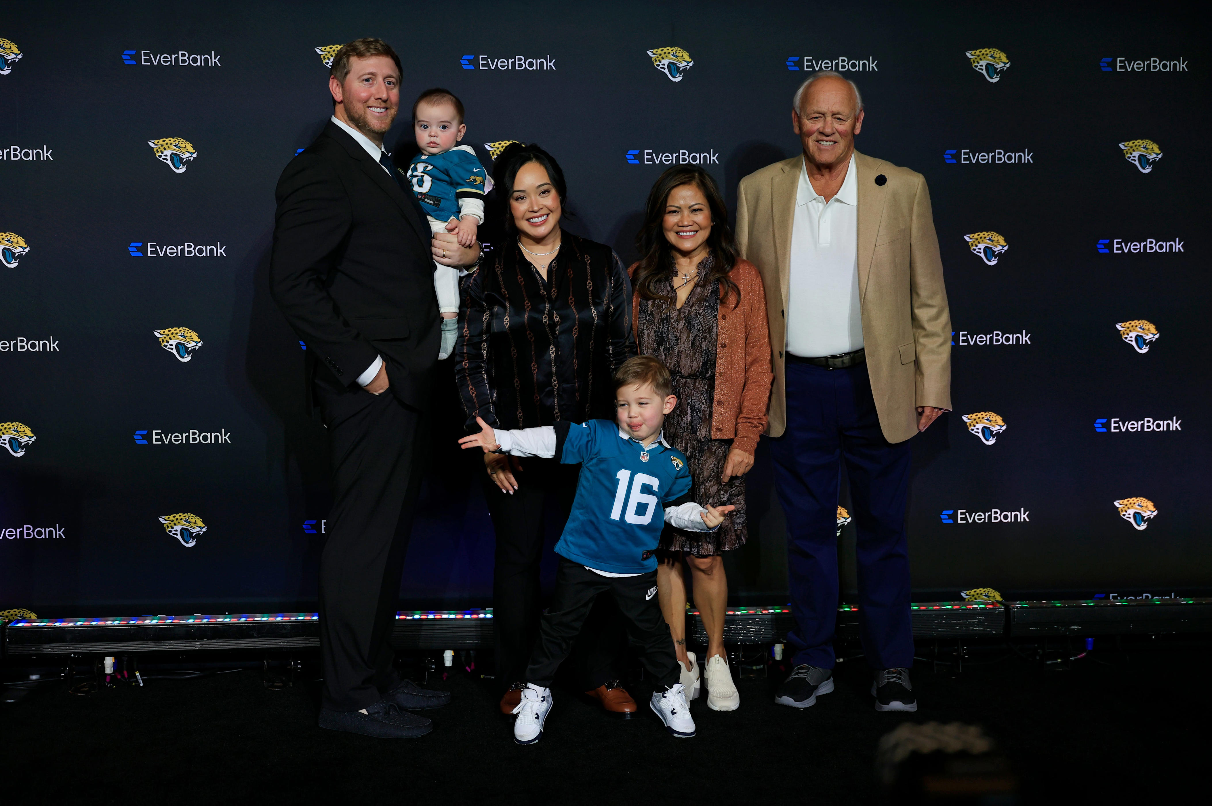 Jacksonville Jaguars fans can welcome new coach Liam Coen to Duval at ...