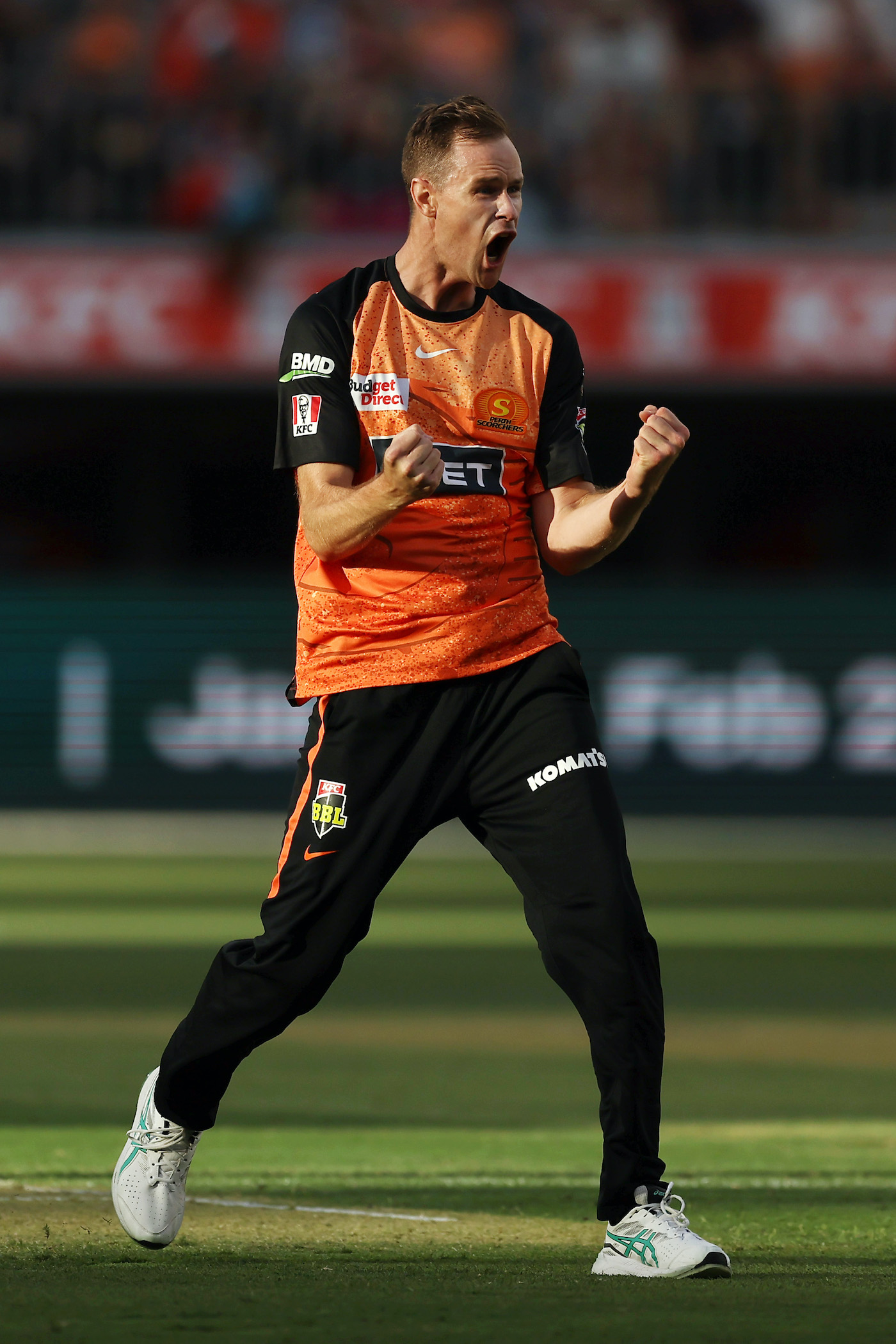 Melbourne Renegades sign Jason Behrendorff in first BBL free agency move