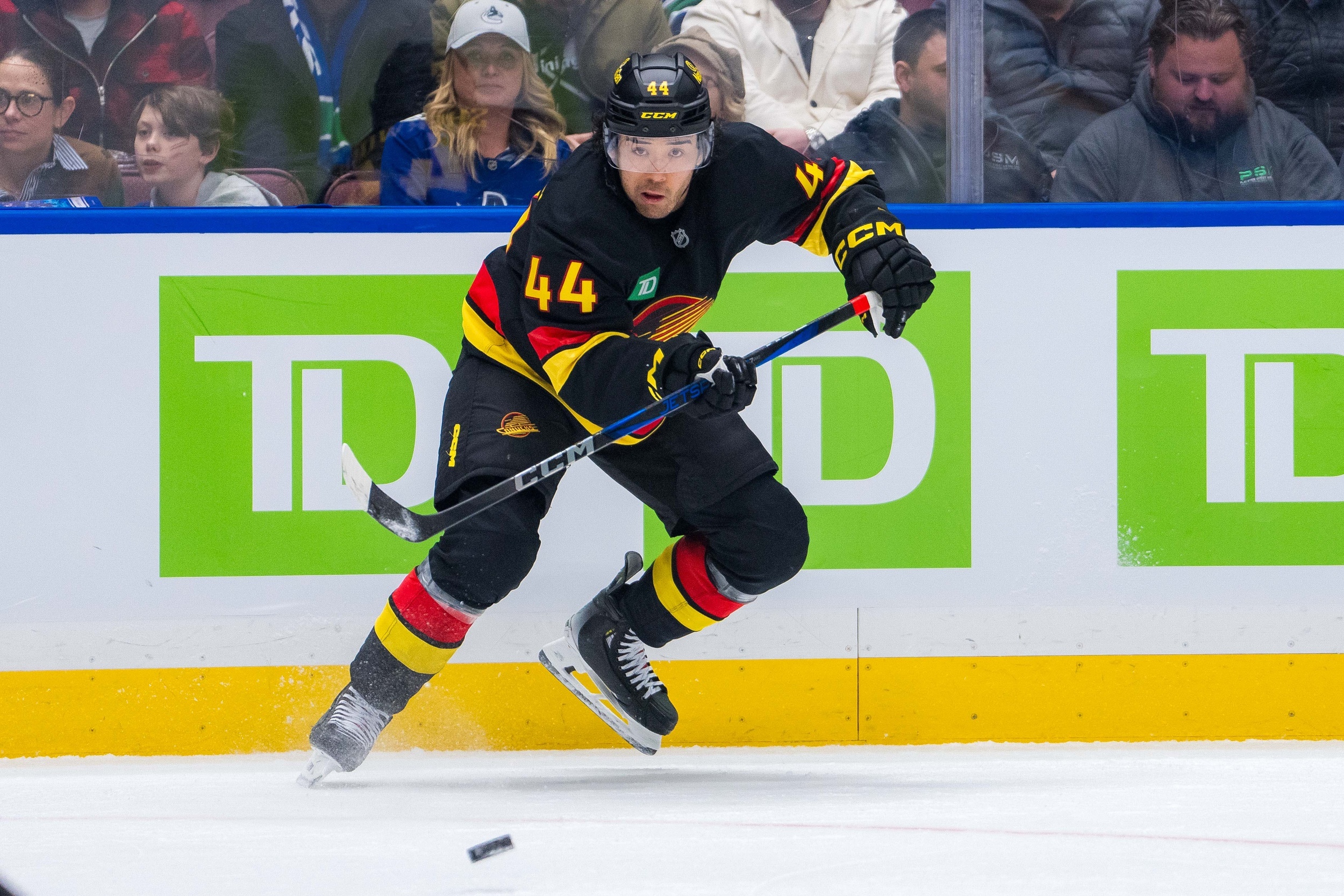 Canucks’ Kiefer Sherwood day-to-day with undisclosed injury