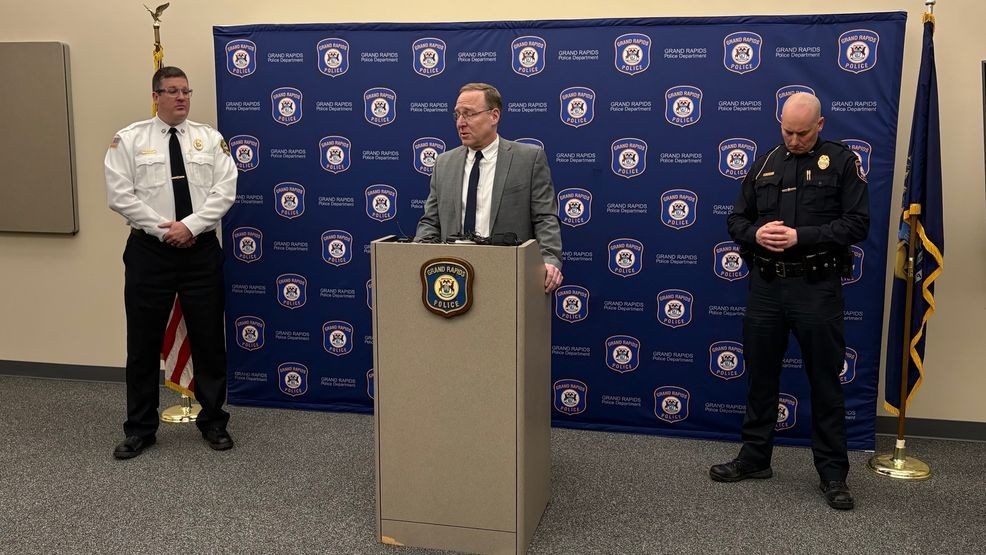 12-year-old girl dies after mother intentionally set fire to Grand ...