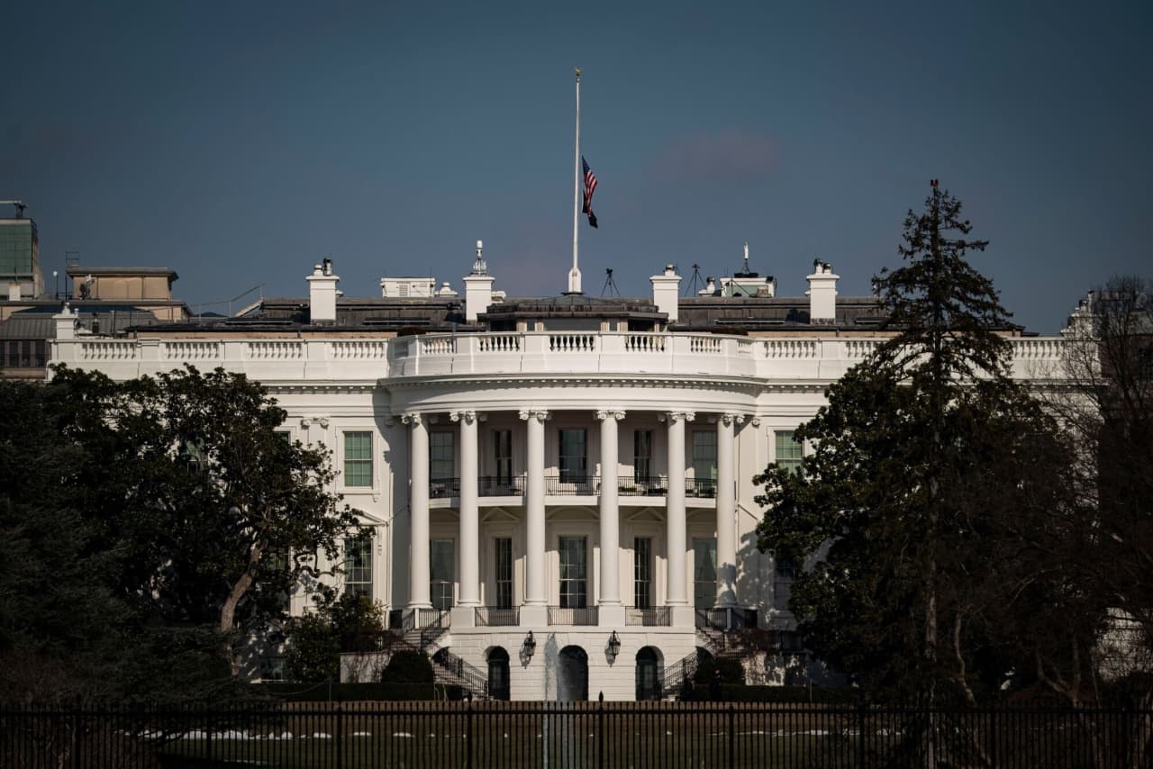 Judge Blocks Trump’s Federal-Assistance Freeze After Chaos Over ...