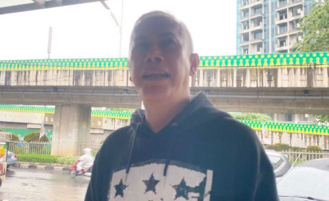 Jonathan Frizzy Dikabarkan Lamar Ririn Dwi Ariyanti, Benny Simanjuntak ... Jonathan Frizzy Dikabarkan Lamar Ririn Dwi Ariyanti, Benny Simanjuntak ...