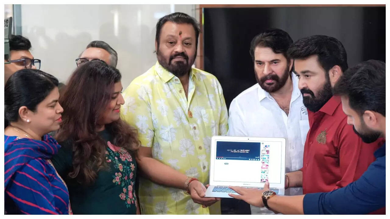 Mammootty’s ‘Oru Vadakkan Veeragatha’ trailer launched by Mohanlal ...