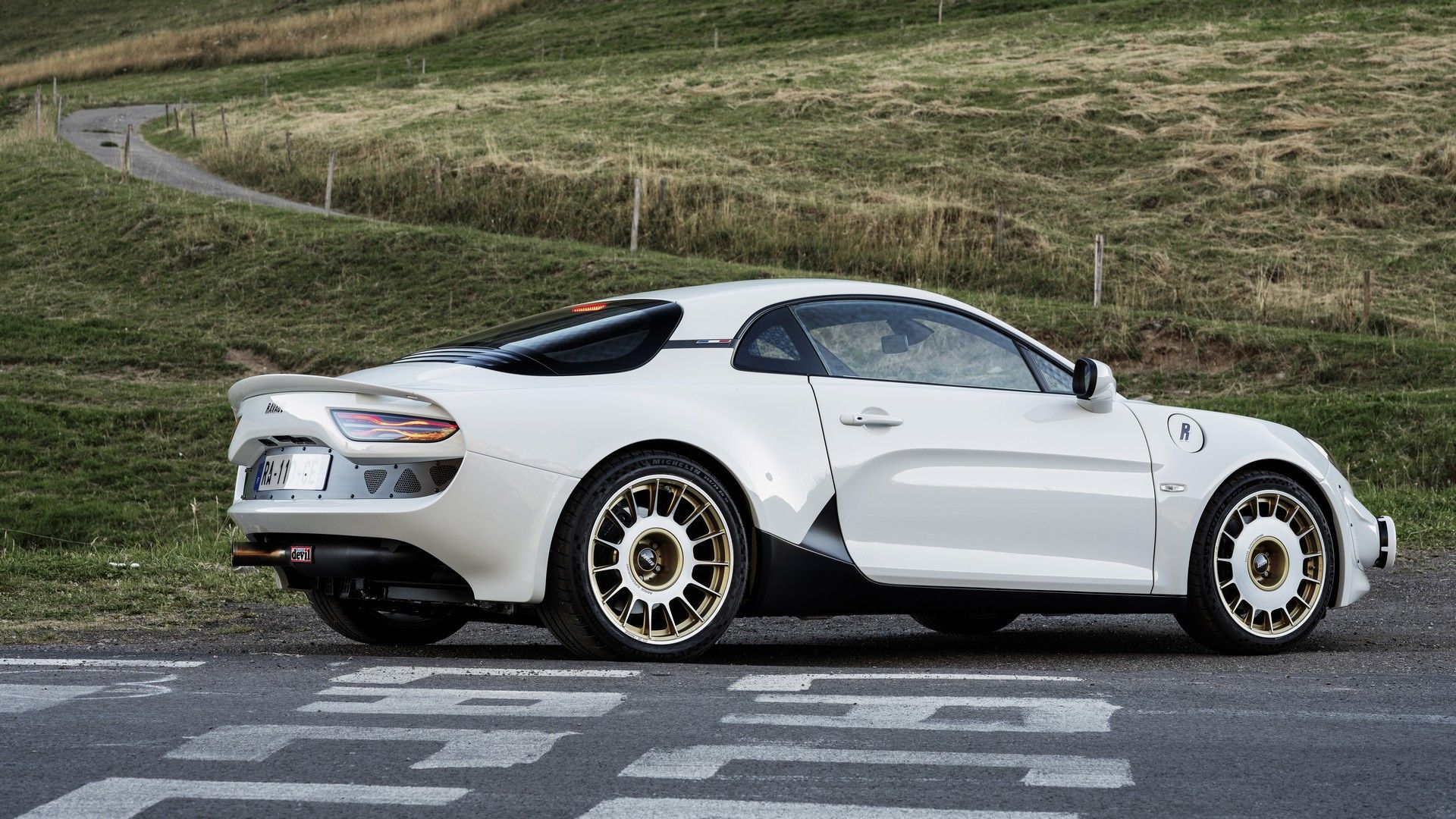 French Tuner Gives The Alpine A110 The Carbon Widebody It Needed