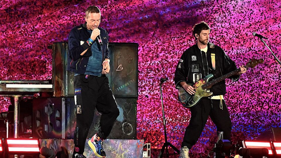Coldplay sets 21st Century record with 223,000 fans after holding ...