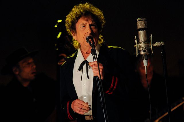 Bob Dylan Picks Surprising Cities for First 2025 Tour Dates Since “A ...