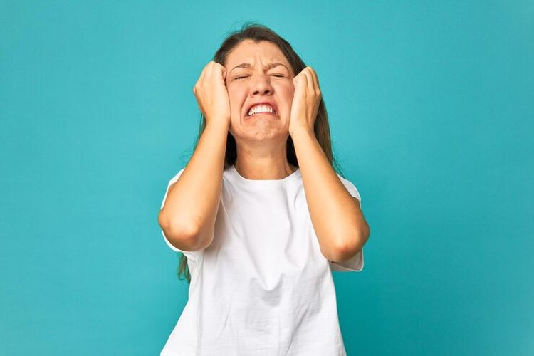 5 Alasan Mengapa Anda Merasa Sulit Menangis Meski Emosi Sedih Sudah ...