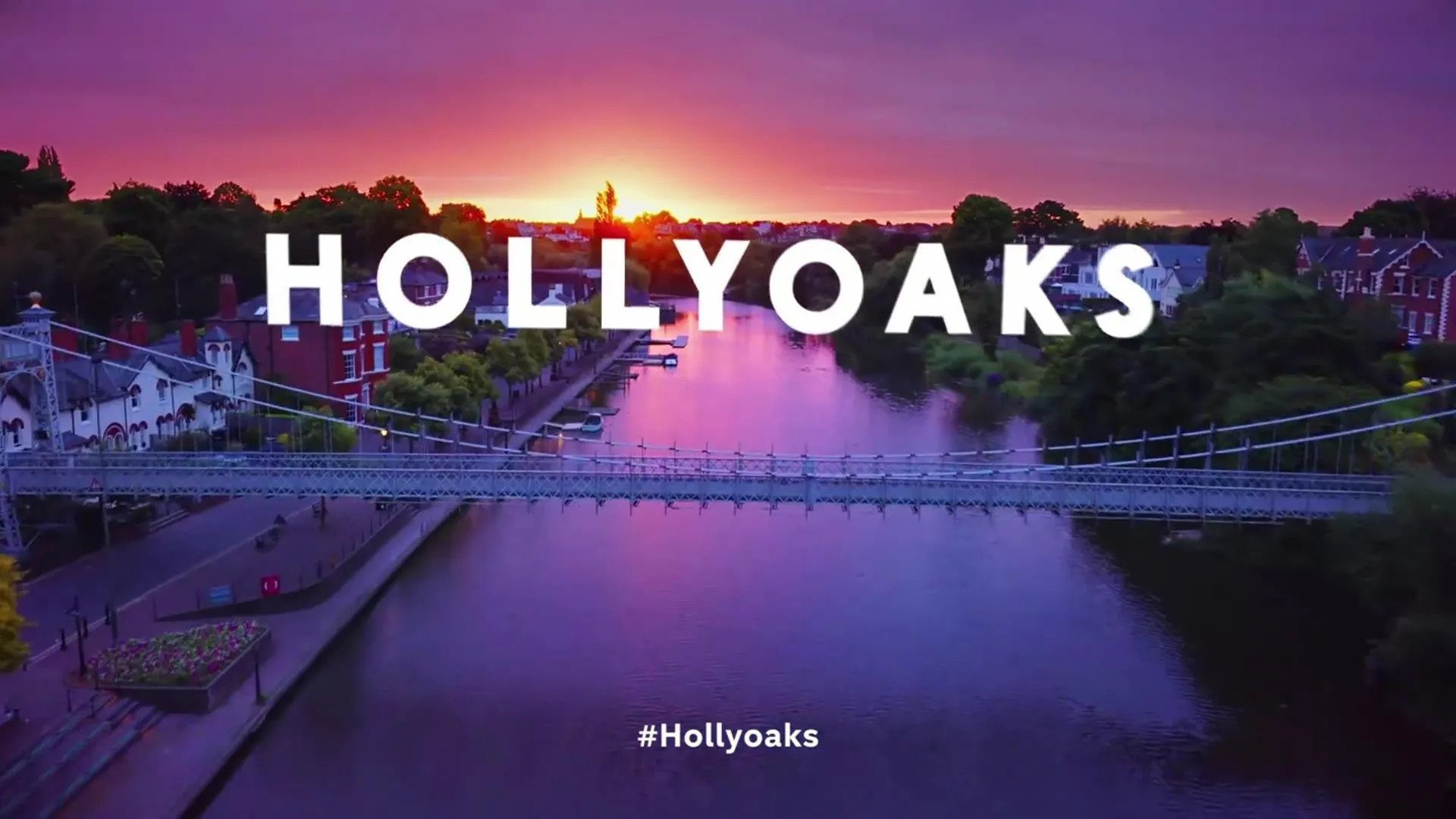 Hollyoaks star rushed to hospital in 'absolute agony'