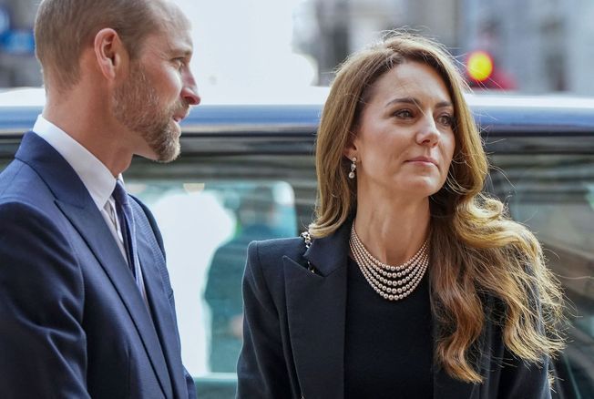 Kate Middleton fait une sortie remarquée au bras de William : la ...