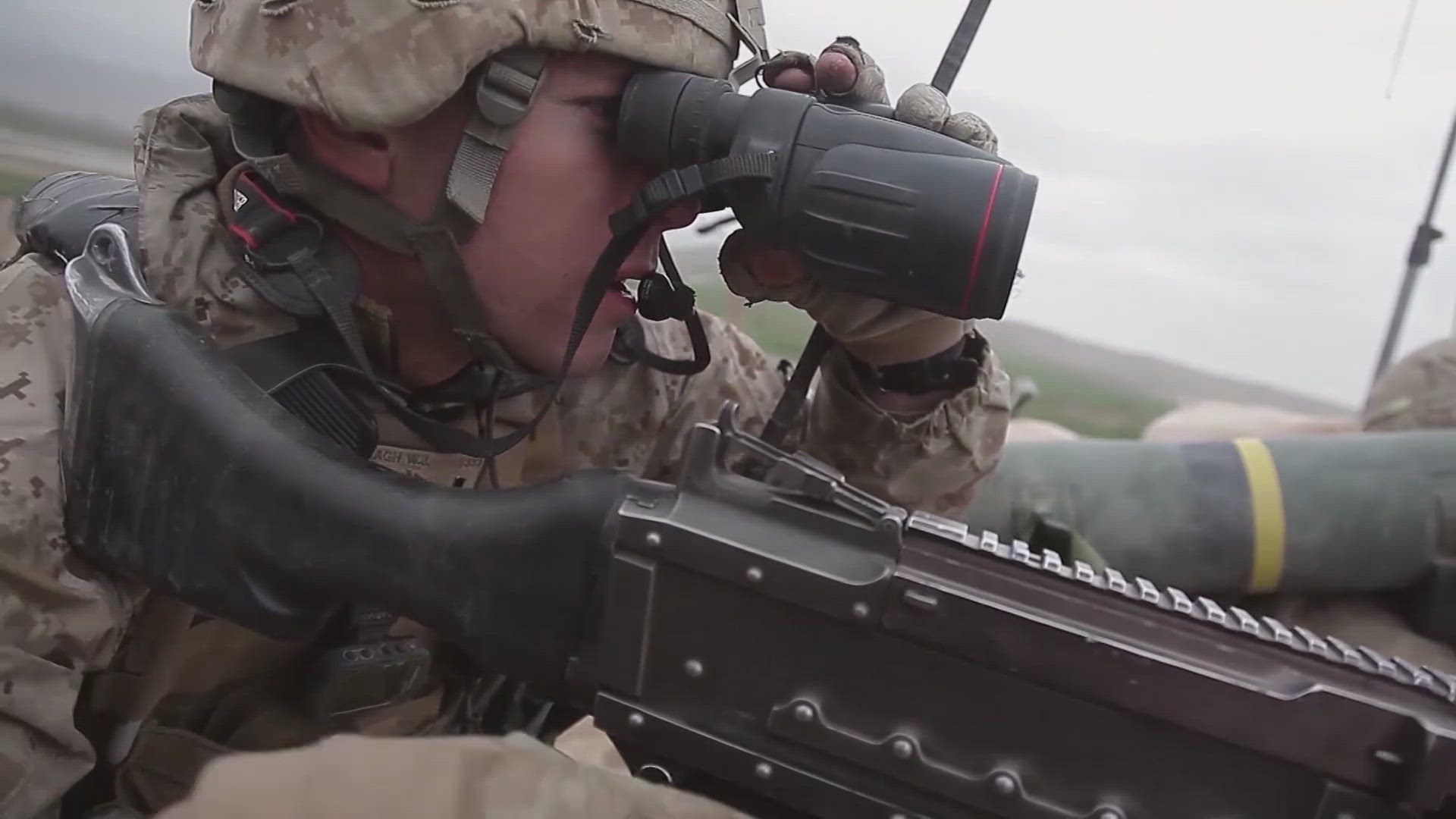 Trump signs executive order targeting transgender troops and vaccine ...