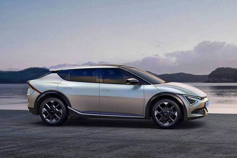 "실구매 3천만원대" 기아, 가성비 전기차 'EV6 스탠다드' 재출시 주목. BYD 견제