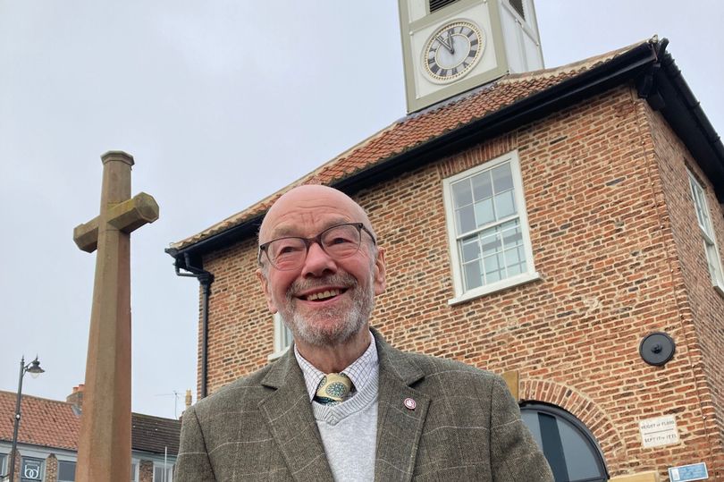 Clock winder who kept town's time for 32 years honoured for service: 'I ...