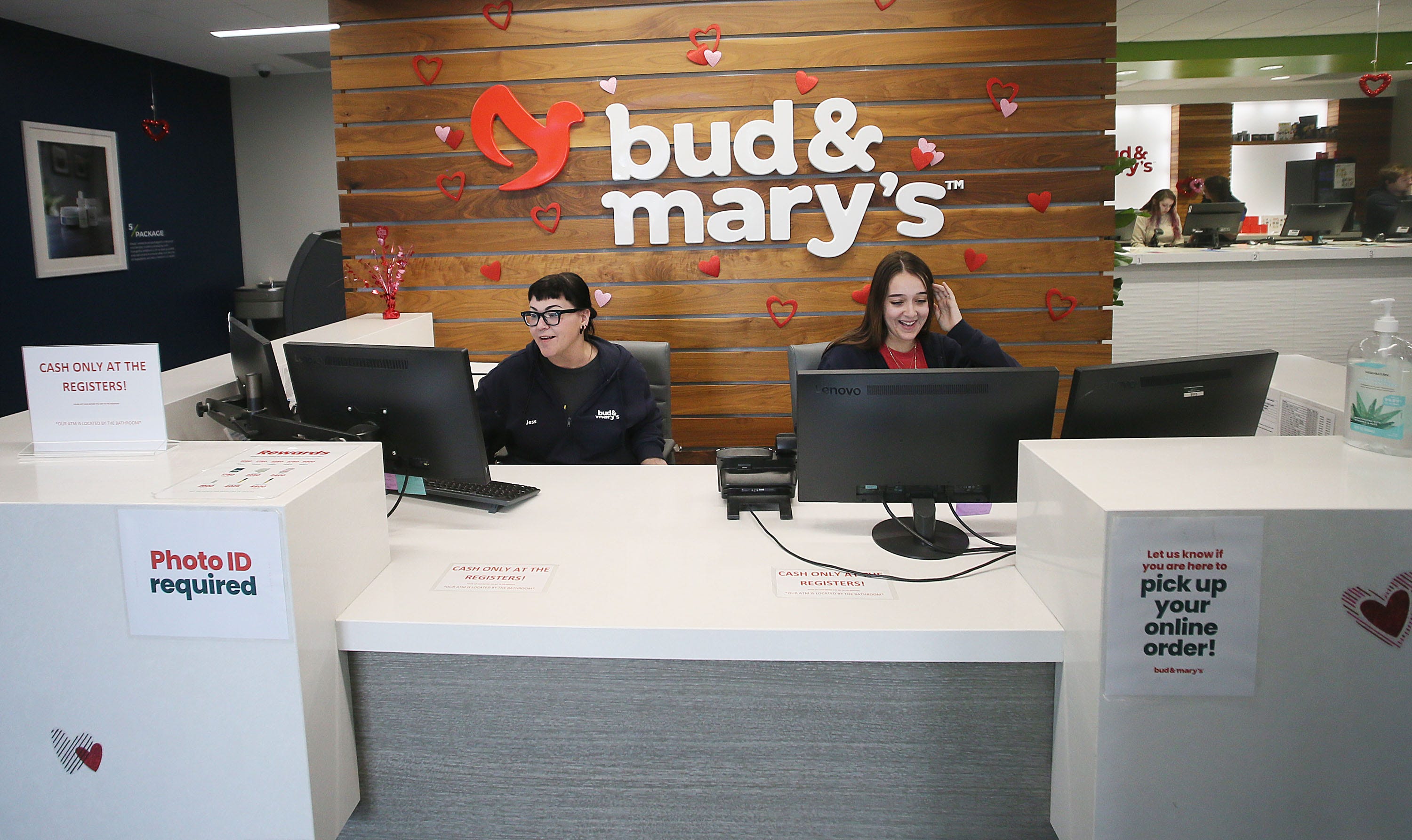 Should Iowa add vaporized flower to its medical marijuana products? A ...