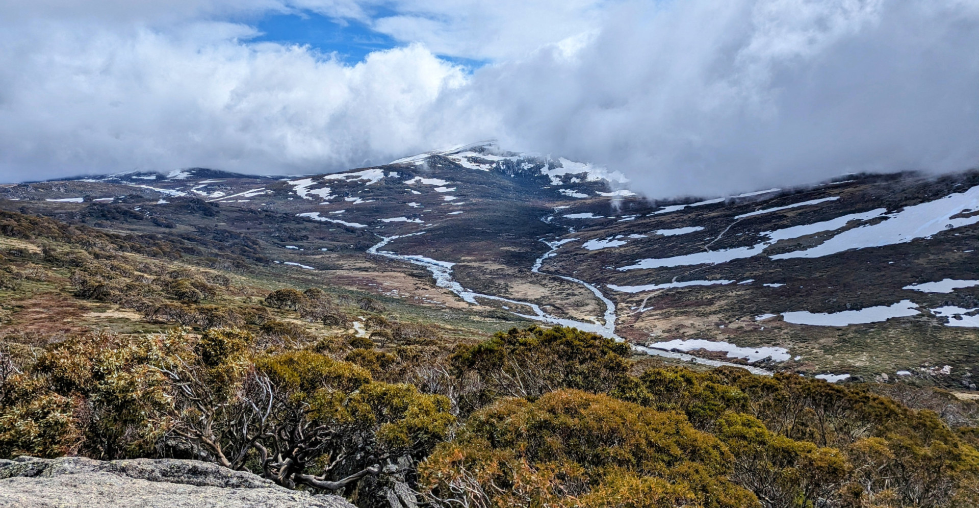 Hiker found alive after 13 days lost in Australian national park