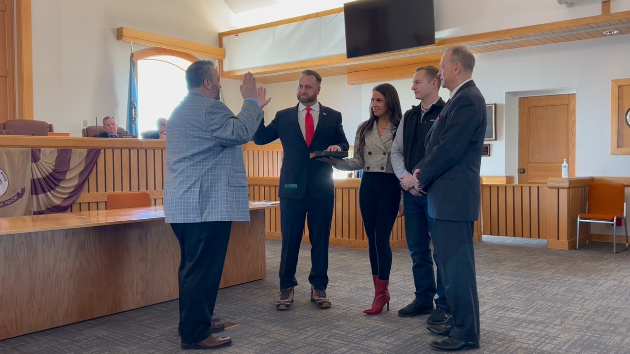 Toms River moves council meetings to afternoon; critics say it's to ...