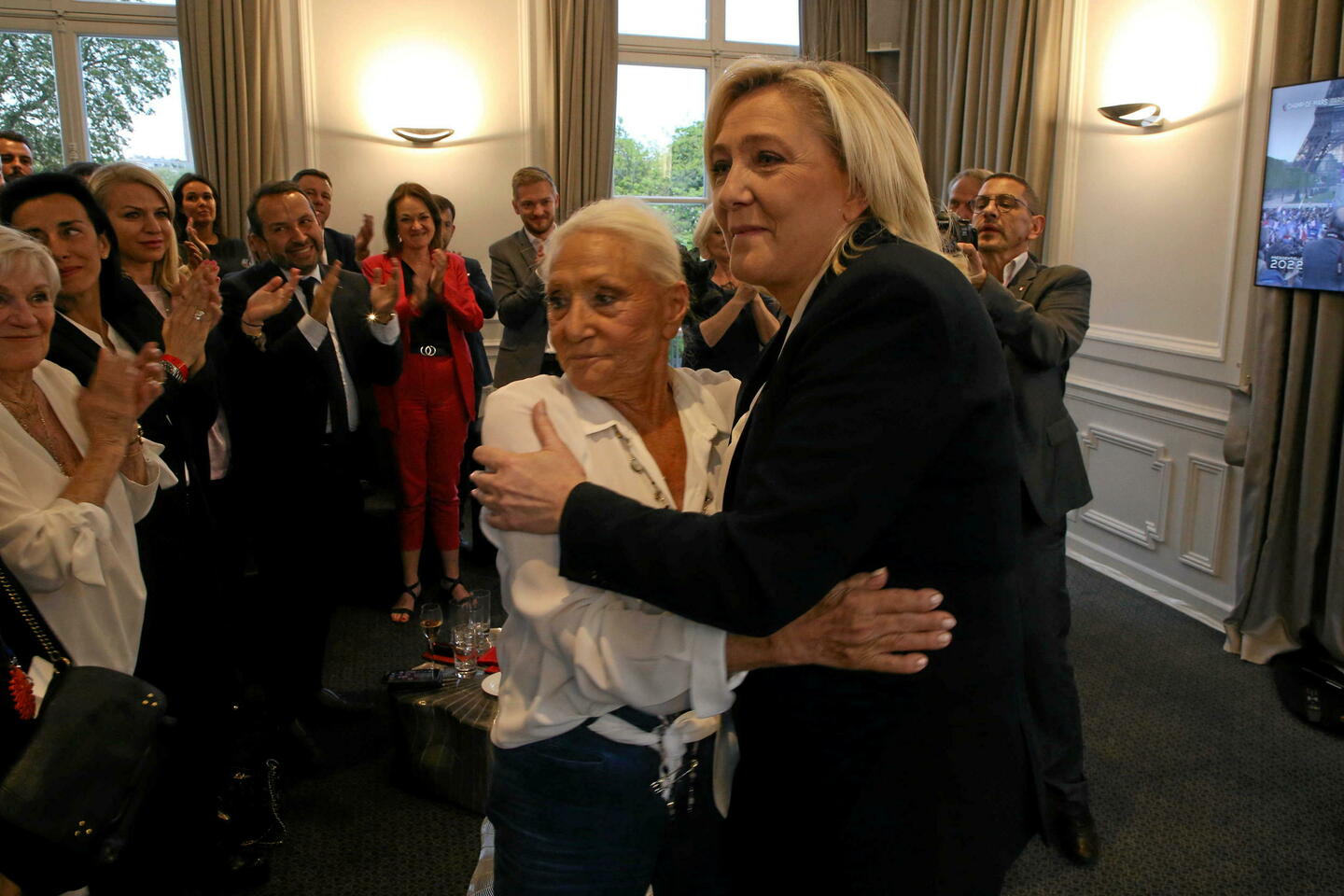Le Pen : quand son ex-femme, Pierrette, le défiait dans « Playboy