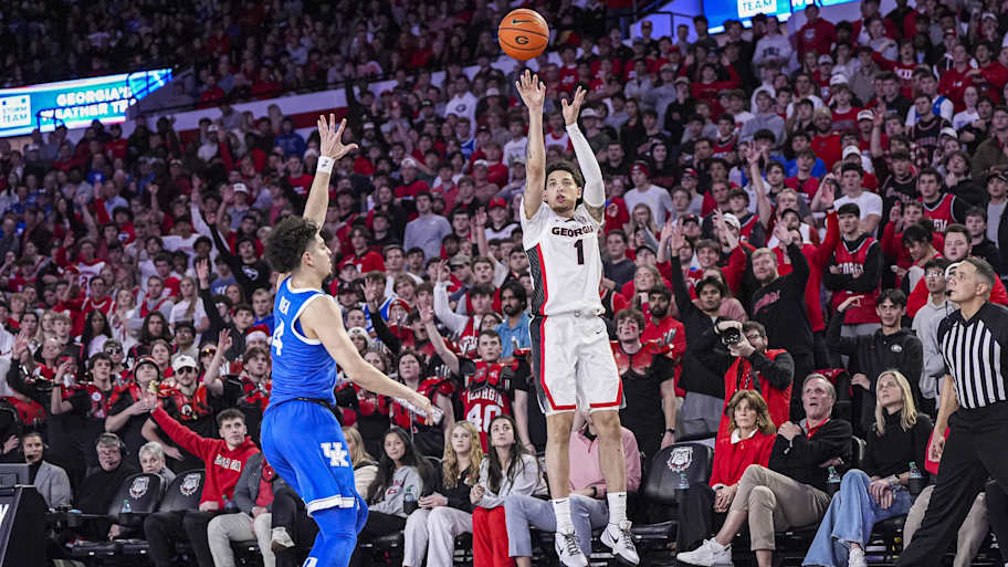 Georgia basketball gets huge win over #6 Kentucky