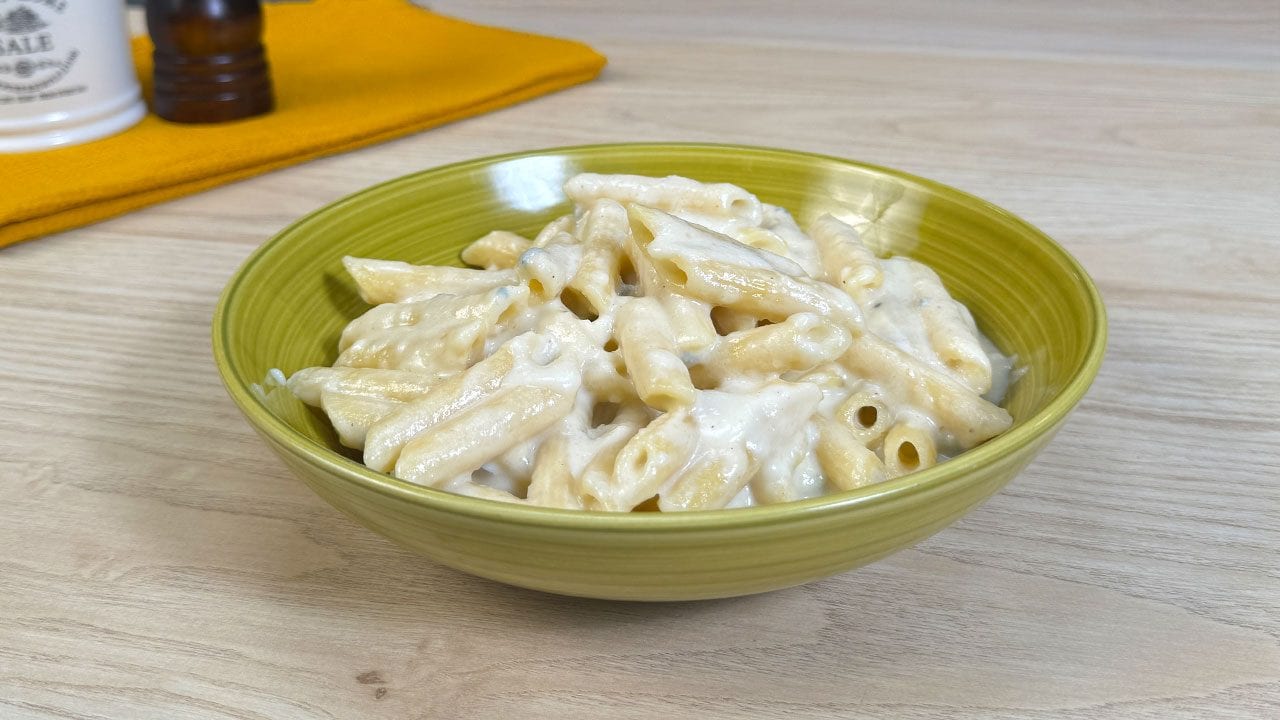 Pasta ai 4 formaggi: la ricetta del primo piatto veloce e super cremoso