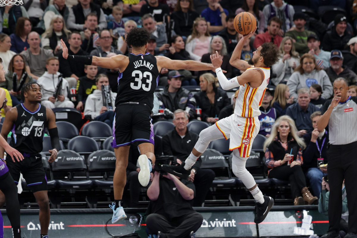 Trae Young's Cold Gesture After Viral Halfcourt Shot in Hawks-Jazz